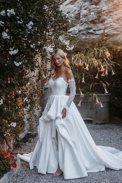 Here & Now - E416 Nova | Here and Now Bridal